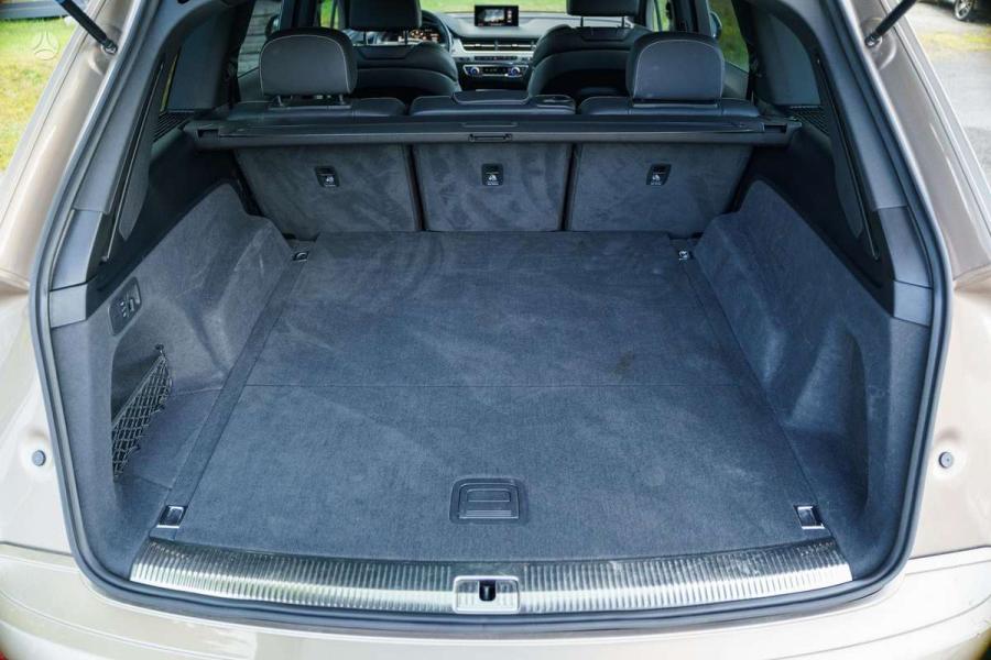 Желтый Ауди SQ7 2017 в Вильнюс, объемом двигателя 3.96 л и пробегом 188 тыс. км за 26900 €, фото 47 на AUTOMOTO.COM.LV