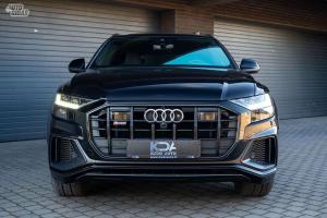 Black Audi SQ8 2020 in Marijampole, with an engine capacity of 4.00 L and mileage of 139 thousand km for 59950 €, photo 3 on AUTOMOTO.COM.LV
