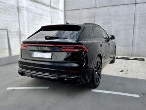 Melns Audi SQ8 2020 Viļņa, ar dzinēja tilpumu 4.00 L un nobraukumu 122 tūkst. km par 69000 €, foto  vietnē AUTOMOTO.COM.LV