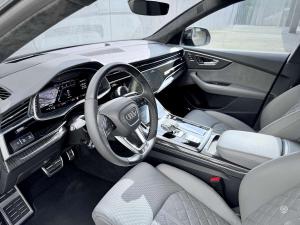 Black Audi SQ8 2020 in Vilnius, with an engine capacity of 4.00 L and mileage of 122 thousand km for 69000 €, photo 9 on AUTOMOTO.COM.LV