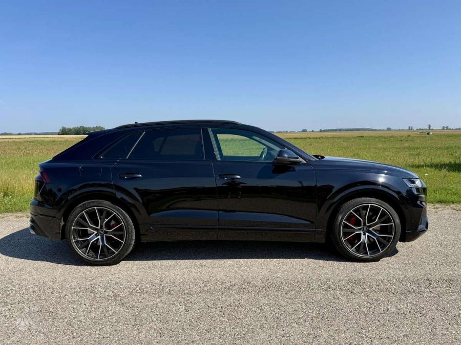 Melns Audi SQ8 2020 Vilkaviškis, ar dzinēja tilpumu 3.96 L un nobraukumu 202 tūkst. km par 53000 €, foto 6 vietnē AUTOMOTO.COM.LV