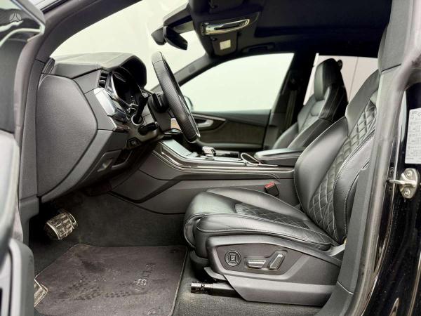 Black Audi SQ8 2020 in Vilkaviskis, with an engine capacity of 3.96 L and mileage of 202 thousand km for 53000 €, photo 8 on AUTOMOTO.COM.LV
