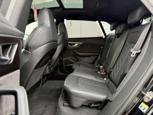 Melns Audi SQ8 2020 Vilkaviškis, ar dzinēja tilpumu 3.96 L un nobraukumu 202 tūkst. km par 53000 €, foto 27 vietnē AUTOMOTO.COM.LV