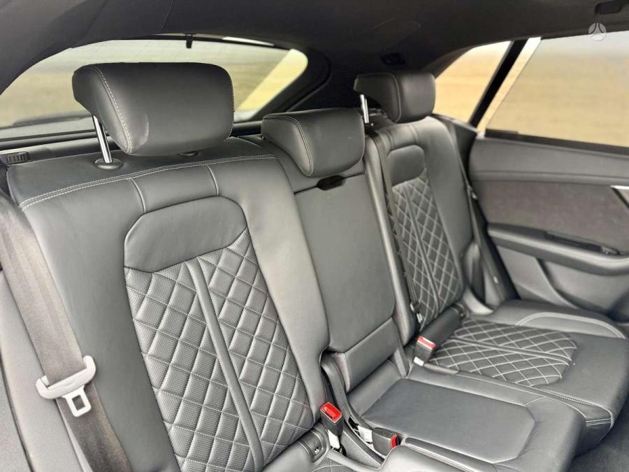 Melns Audi SQ8 2020 Vilkaviškis, ar dzinēja tilpumu 3.96 L un nobraukumu 202 tūkst. km par 53000 €, foto 29 vietnē AUTOMOTO.COM.LV