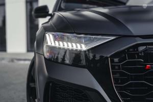 Black Audi SQ8 2021 in Vilnius, with an engine capacity of 4.00 L and mileage of 40 thousand km for 79000 €, photo 10 on AUTOMOTO.COM.LV