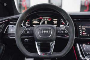 Black Audi SQ8 2021 in Vilnius, with an engine capacity of 4.00 L and mileage of 40 thousand km for 79000 €, photo 26 on AUTOMOTO.COM.LV