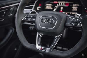 Black Audi SQ8 2021 in Vilnius, with an engine capacity of 4.00 L and mileage of 40 thousand km for 79000 €, photo 27 on AUTOMOTO.COM.LV
