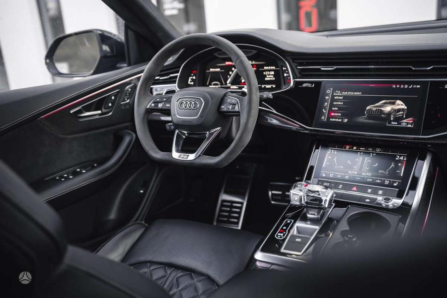 Black Audi SQ8 2021 in Vilnius, with an engine capacity of 4.00 L and mileage of 40 thousand km for 79000 €, photo 35 on AUTOMOTO.COM.LV