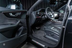 Black Audi SQ8 2023 in Vilnius, with an engine capacity of 4.00 L and mileage of 73 thousand km for 75000 €, photo 15 on AUTOMOTO.COM.LV