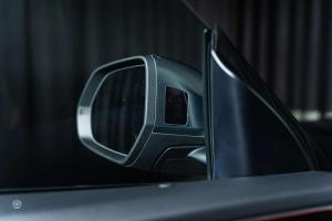 Black Audi SQ8 2023 in Vilnius, with an engine capacity of 4.00 L and mileage of 73 thousand km for 75000 €, photo 18 on AUTOMOTO.COM.LV
