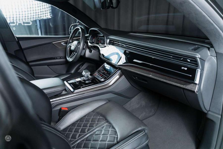 Black Audi SQ8 2023 in Vilnius, with an engine capacity of 4.00 L and mileage of 73 thousand km for 75000 €, photo 31 on AUTOMOTO.COM.LV