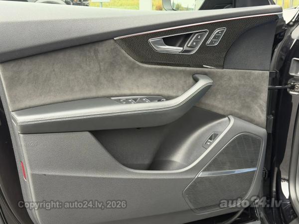 Melns Audi SQ8 2019 Tallina, ar dzinēja tilpumu 4.00 L un nobraukumu 93 tūkst. km par 69995 €, foto 10 vietnē AUTOMOTO.COM.LV