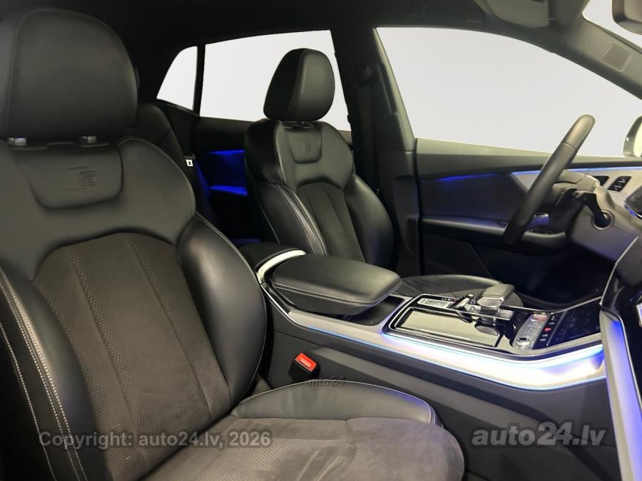 Black Audi SQ8 2020 in Tallinn, with an engine capacity of 4.00 L and mileage of 74 thousand km for 69900 €, photo 16 on AUTOMOTO.COM.LV
