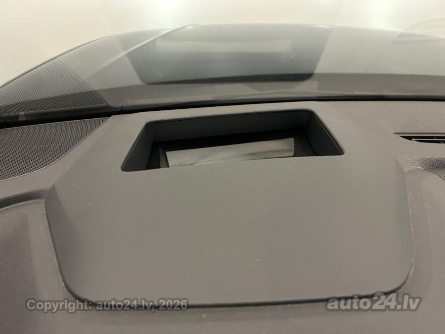 Black Audi SQ8 2020 in Tallinn, with an engine capacity of 4.00 L and mileage of 74 thousand km for 69900 €, photo 20 on AUTOMOTO.COM.LV