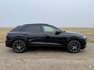 Melns Audi SQ8 2020 Vilkaviškis, ar dzinēja tilpumu 3.96 L un nobraukumu 201 tūkst. km par 56900 €, foto 6 vietnē AUTOMOTO.COM.LV