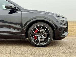 Melns Audi SQ8 2020 Vilkaviškis, ar dzinēja tilpumu 3.96 L un nobraukumu 201 tūkst. km par 56900 €, foto 7 vietnē AUTOMOTO.COM.LV