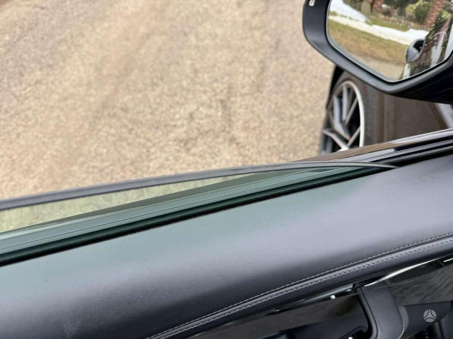 Melns Audi SQ8 2020 Vilkaviškis, ar dzinēja tilpumu 3.96 L un nobraukumu 201 tūkst. km par 56900 €, foto 23 vietnē AUTOMOTO.COM.LV