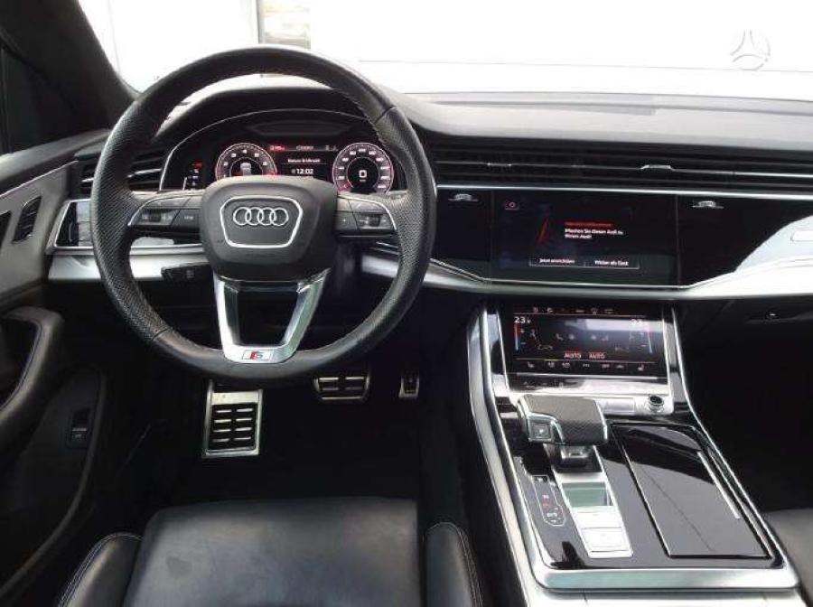 Black Audi SQ8 2021 in Vilnius, with an engine capacity of 4.00 L and mileage of 94 thousand km for 69000 €, photo 5 on AUTOMOTO.COM.LV