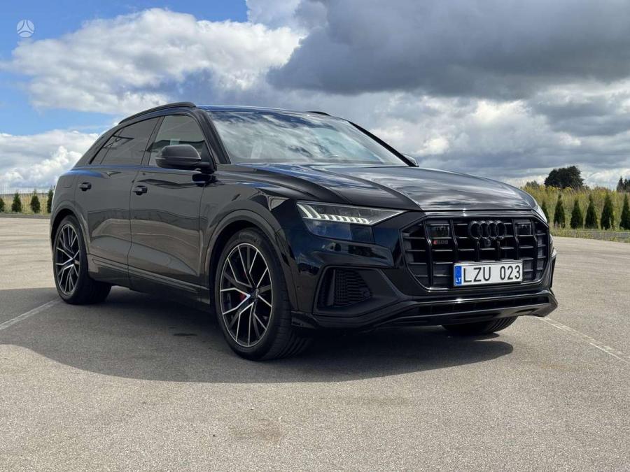 Black Audi SQ8 2022 in Vilnius, with an engine capacity of 4.00 L and mileage of 84 thousand km for 72000 €, photo 1 on AUTOMOTO.COM.LV