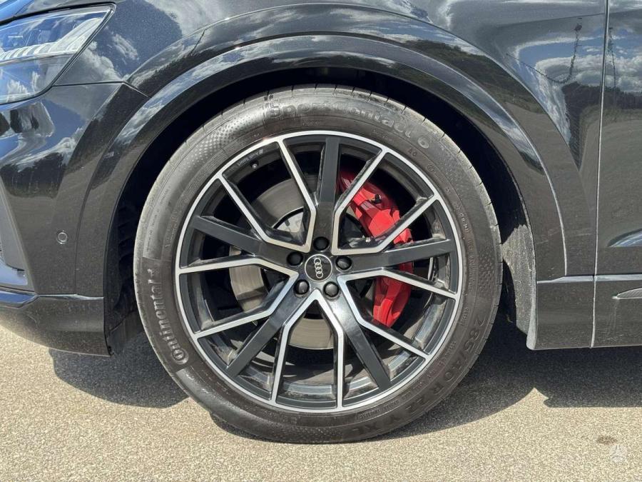 Black Audi SQ8 2022 in Vilnius, with an engine capacity of 4.00 L and mileage of 84 thousand km for 72000 €, photo 8 on AUTOMOTO.COM.LV