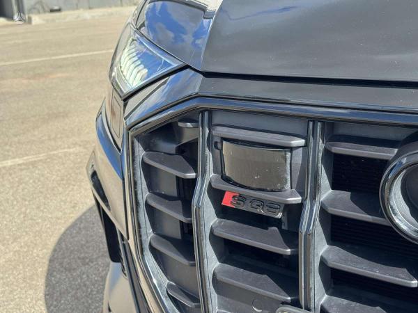 Melns Audi SQ8 2022 Viļņa, ar dzinēja tilpumu 4.00 L un nobraukumu 84 tūkst. km par 72000 €, foto 9 vietnē AUTOMOTO.COM.LV
