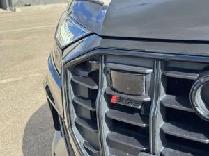 Black Audi SQ8 2022 in Vilnius, with an engine capacity of 4.00 L and mileage of 84 thousand km for 72000 €, photo 9 on AUTOMOTO.COM.LV