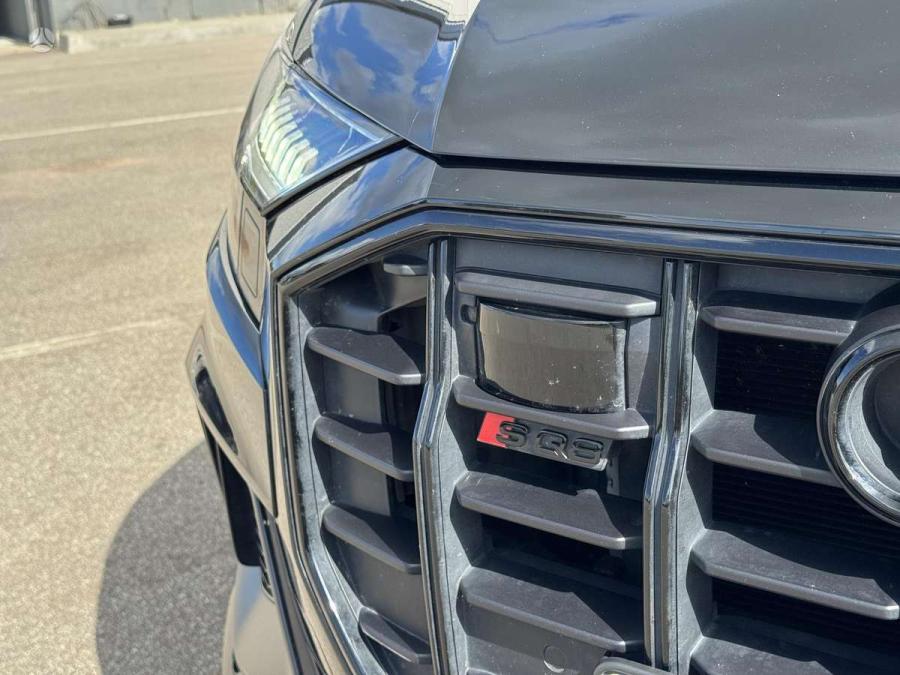 Black Audi SQ8 2022 in Vilnius, with an engine capacity of 4.00 L and mileage of 84 thousand km for 72000 €, photo 9 on AUTOMOTO.COM.LV