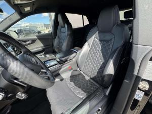 Black Audi SQ8 2022 in Vilnius, with an engine capacity of 4.00 L and mileage of 84 thousand km for 72000 €, photo 10 on AUTOMOTO.COM.LV