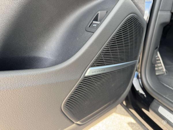 Melns Audi SQ8 2022 Viļņa, ar dzinēja tilpumu 4.00 L un nobraukumu 84 tūkst. km par 72000 €, foto 11 vietnē AUTOMOTO.COM.LV