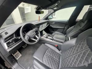 Black Audi SQ8 2024 in Ukmerge, with an engine capacity of 4.00 L and mileage of 40 thousand km for 91500 €, photo 8 on AUTOMOTO.COM.LV
