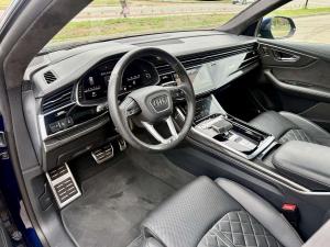 Zils Audi SQ8 2019 Tauragė, ar dzinēja tilpumu 3.96 L un nobraukumu 210 tūkst. km par 49000 €, foto 13 vietnē AUTOMOTO.COM.LV