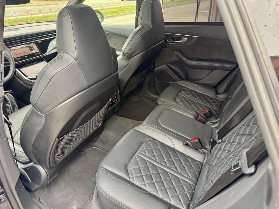 Zils Audi SQ8 2019 Tauragė, ar dzinēja tilpumu 3.96 L un nobraukumu 210 tūkst. km par 49000 €, foto 16 vietnē AUTOMOTO.COM.LV