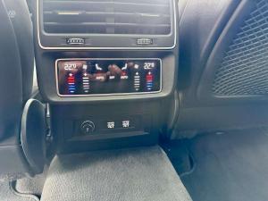 Zils Audi SQ8 2019 Tauragė, ar dzinēja tilpumu 3.96 L un nobraukumu 210 tūkst. km par 49000 €, foto 22 vietnē AUTOMOTO.COM.LV
