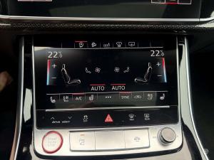 Zils Audi SQ8 2019 Tauragė, ar dzinēja tilpumu 3.96 L un nobraukumu 210 tūkst. km par 49000 €, foto 27 vietnē AUTOMOTO.COM.LV