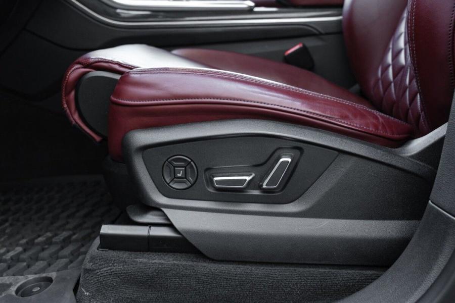 Audi SQ8 2019 Mārupe, ar dzinēja tilpumu 4.00 L un nobraukumu 197 tūkst. km par 54750 €, foto 13 vietnē AUTOMOTO.COM.LV