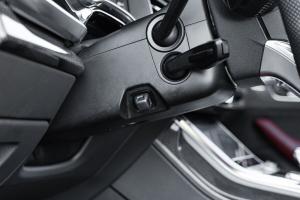 Audi SQ8 2019 Mārupe, ar dzinēja tilpumu 4.00 L un nobraukumu 197 tūkst. km par 54750 €, foto 14 vietnē AUTOMOTO.COM.LV