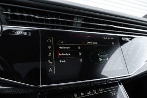 Audi SQ8 2019 Mārupe, ar dzinēja tilpumu 4.00 L un nobraukumu 197 tūkst. km par 54750 €, foto 24 vietnē AUTOMOTO.COM.LV
