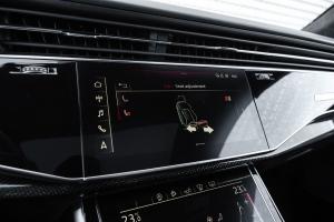 Audi SQ8 2019 Mārupe, ar dzinēja tilpumu 4.00 L un nobraukumu 197 tūkst. km par 54750 €, foto 28 vietnē AUTOMOTO.COM.LV