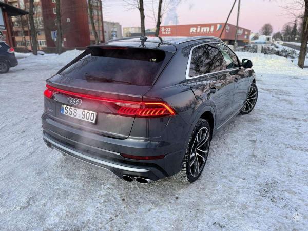 Pelēks Audi SQ8 2020 Ukmergė, ar dzinēja tilpumu 3.96 L un nobraukumu 245 tūkst. km par 56500 €, foto 5 vietnē AUTOMOTO.COM.LV