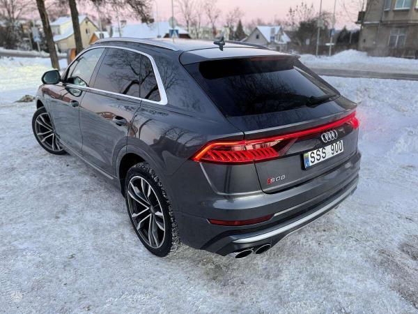 Pelēks Audi SQ8 2020 Ukmergė, ar dzinēja tilpumu 3.96 L un nobraukumu 245 tūkst. km par 56500 €, foto 9 vietnē AUTOMOTO.COM.LV