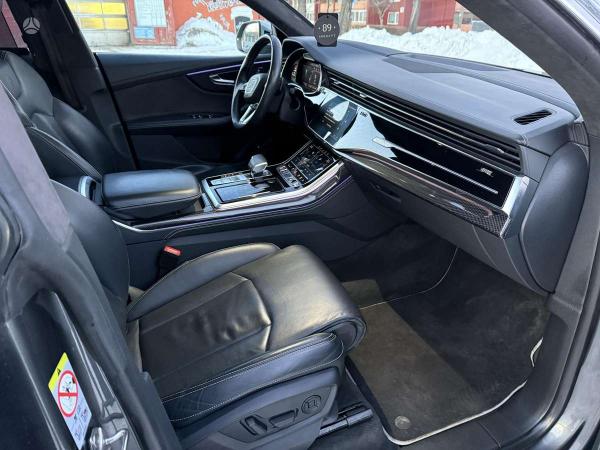 Grey Audi SQ8 2020 in Ukmerge, with an engine capacity of 3.96 L and mileage of 245 thousand km for 56500 €, photo 11 on AUTOMOTO.COM.LV