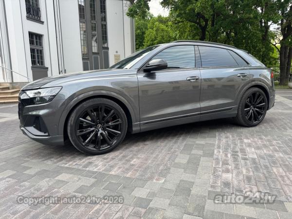Pelēks Audi SQ8 2020 Tallina, ar dzinēja tilpumu 4.00 L un nobraukumu 90 tūkst. km par 62900 €, foto  vietnē AUTOMOTO.COM.LV