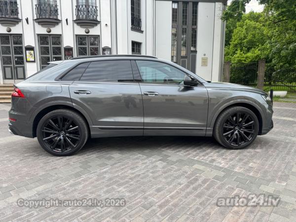 Pelēks Audi SQ8 2020 Tallina, ar dzinēja tilpumu 4.00 L un nobraukumu 90 tūkst. km par 62900 €, foto 2 vietnē AUTOMOTO.COM.LV