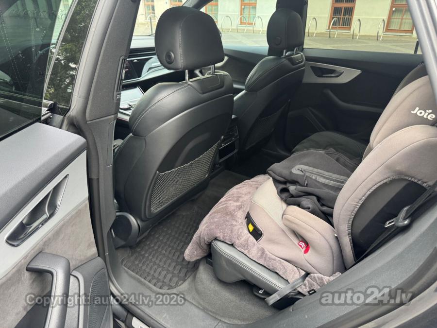 Серый Ауди SQ8 2020 в Таллин, объемом двигателя 4.00 л и пробегом 90 тыс. км за 62900 €, фото 10 на AUTOMOTO.COM.LV