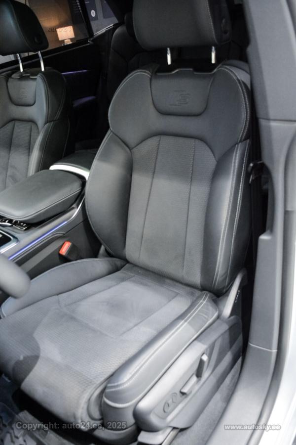 Grey Audi SQ8 2025 in Tallinn, with an engine capacity of 4.00 L and mileage of 16 thousand km for 138000 €, photo 11 on AUTOMOTO.COM.LV