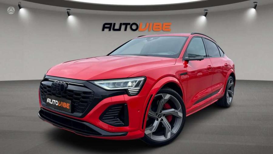 Красный Ауди SQ8 Sportback e-tron 2024 в Вильнюс, объемом двигателя 0.00 л и пробегом 5 тыс. км за 69222 €, фото 3 на AUTOMOTO.COM.LV