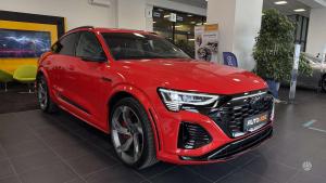 Красный Ауди SQ8 Sportback e-tron 2024 в Вильнюс, объемом двигателя 0.00 л и пробегом 5 тыс. км за 69222 €, фото 9 на AUTOMOTO.COM.LV