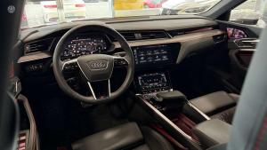 Красный Ауди SQ8 Sportback e-tron 2024 в Вильнюс, объемом двигателя 0.00 л и пробегом 5 тыс. км за 69222 €, фото 34 на AUTOMOTO.COM.LV