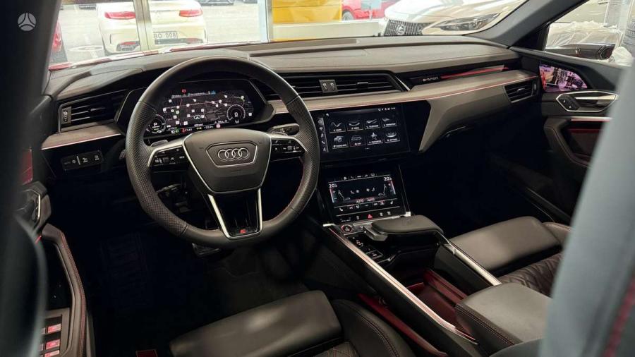 Красный Ауди SQ8 Sportback e-tron 2024 в Вильнюс, объемом двигателя 0.00 л и пробегом 5 тыс. км за 69222 €, фото 34 на AUTOMOTO.COM.LV