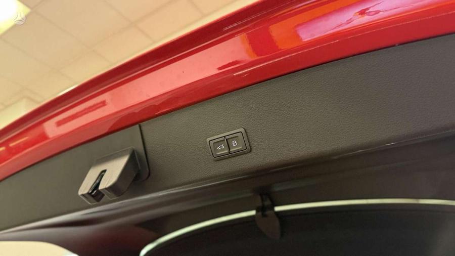Красный Ауди SQ8 Sportback e-tron 2024 в Вильнюс, объемом двигателя 0.00 л и пробегом 5 тыс. км за 65555 €, фото 37 на AUTOMOTO.COM.LV